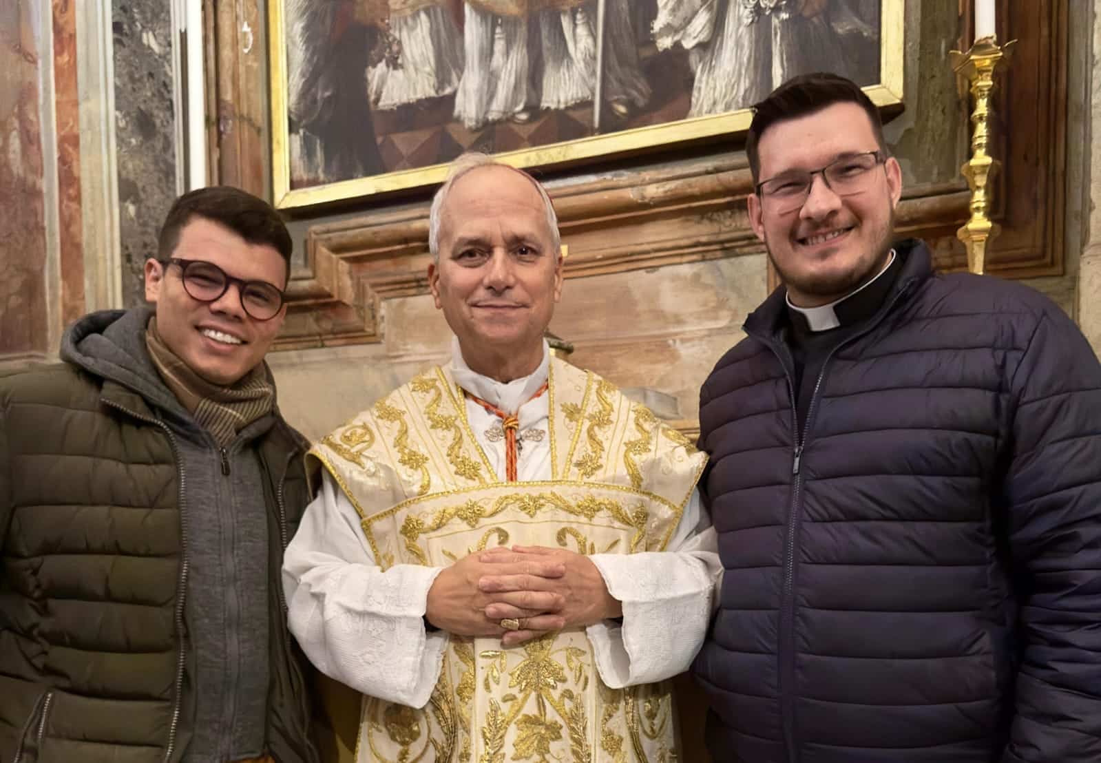 Padres da Diocese de São Carlos participam de missa na Basílica de ...