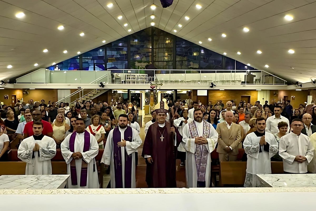 Santa Missa celebra os 134 anos da Santa Casa de São Carlos - São ...
